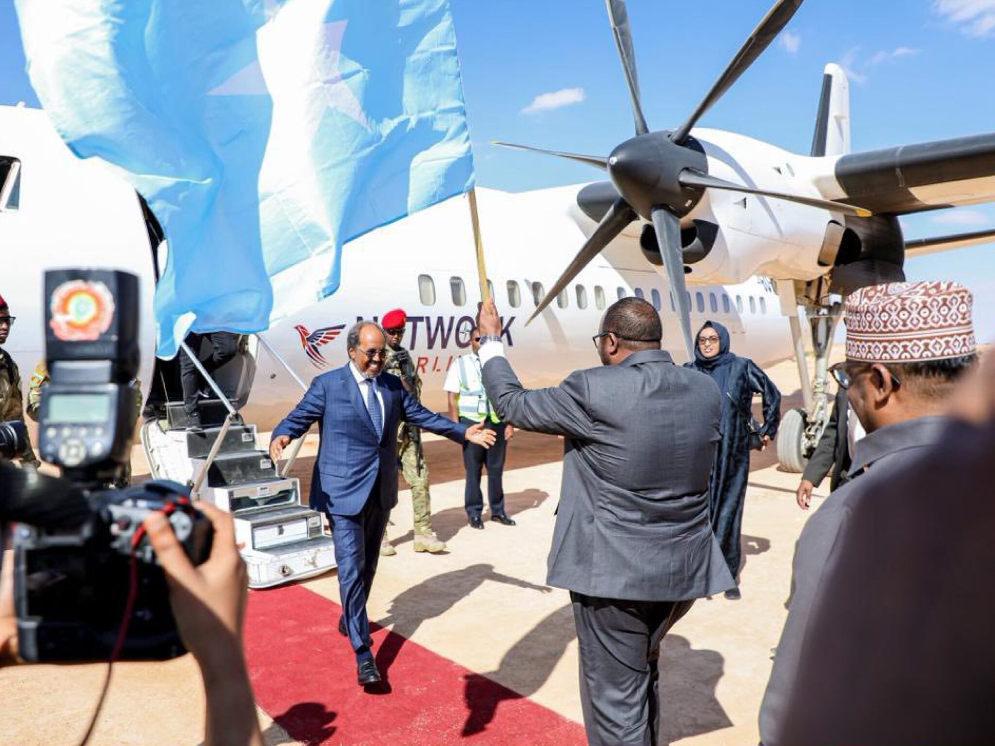 Somalia, Djibouti Reaffirm Ties as President Hosts Delegation In Las ...